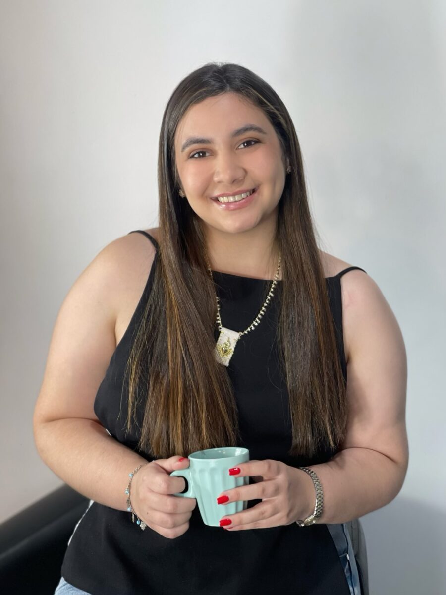 MARÍA FREITAS VIRTUAL ASSISTANT
